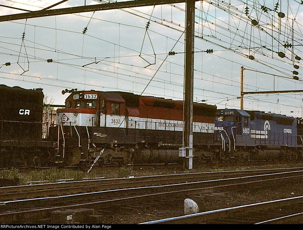 EL SD45 3632 and CR SDP45 6683